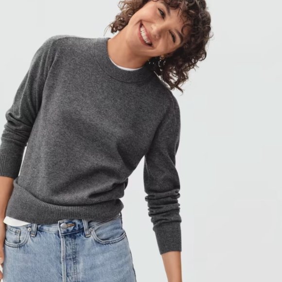 Everlane | Sweaters | Everlane The Cashmere Crew In Charcoal | Poshmark